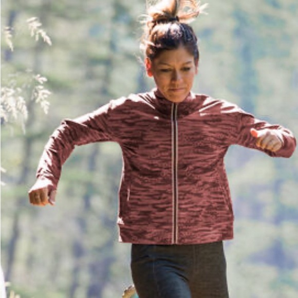 Title nine | Jackets & Coats | Title Nine Daily Decathlon Full Zip ...
